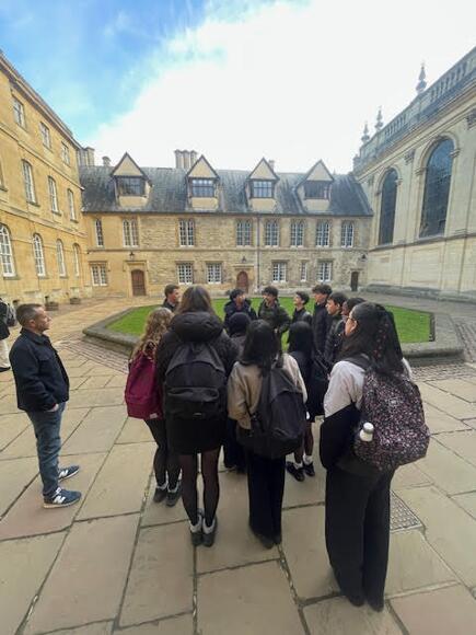Year 11 visit to Trinity College, University of Oxford - News - Cheney School